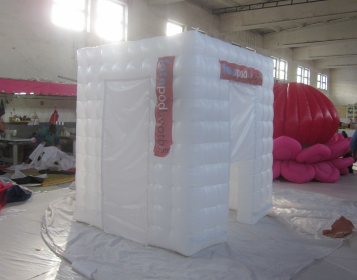 Inflatable Booth - social-photo-booth